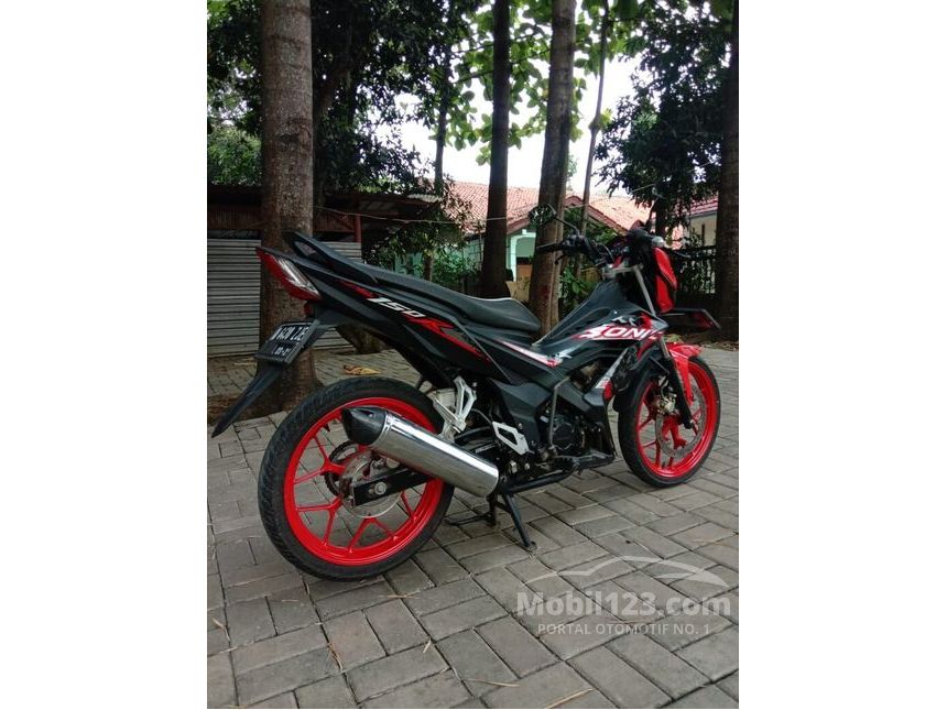 Jual Motor Honda Sonic 2016 150 0.2 di Jawa Barat Manual Others Merah ...