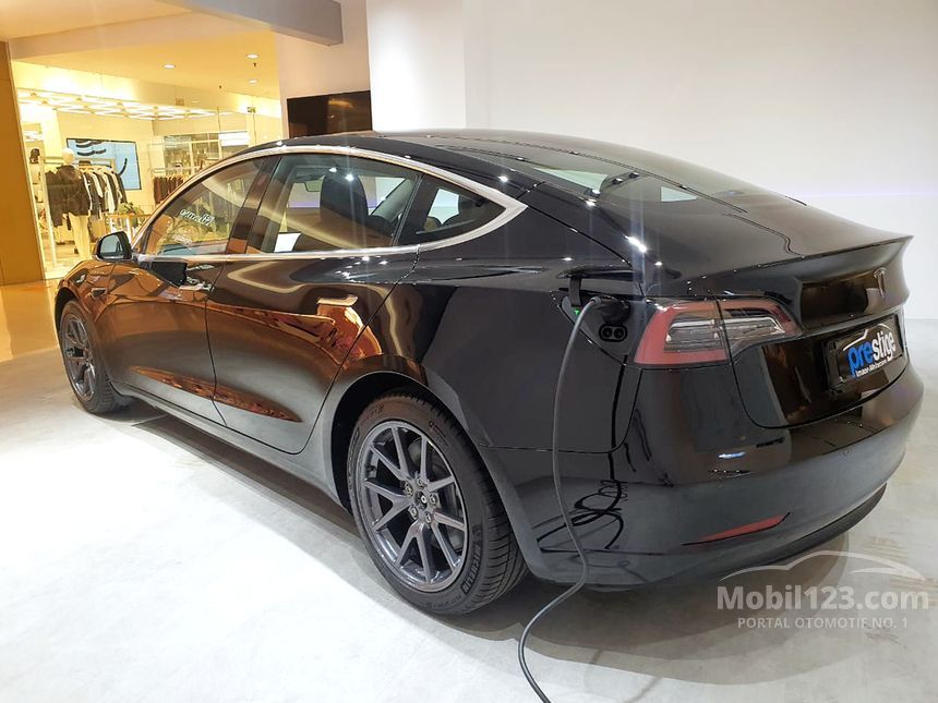 Jual Mobil Tesla Model 3 2020 Standard Range di DKI Jakarta Automatic ...