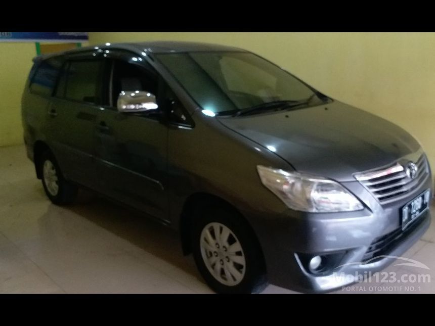 Jual Mobil Toyota Kijang Innova 2011 G 2.0 di Sulawesi Selatan ...