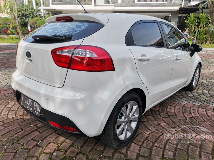 Jual Mobil KIA Rio 2012 UB 1.4 di Yogyakarta Automatic Hatchback Putih ...