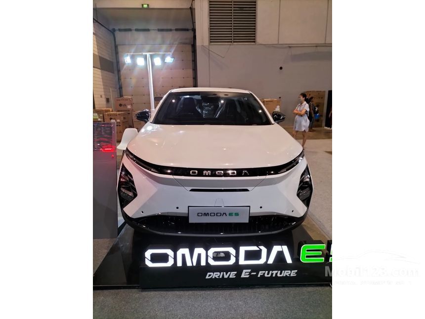 Jual Mobil Chery Omoda E5 2025 EV di Jawa Barat Automatic SUV Putih Rp ...