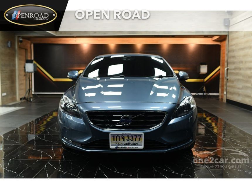 2013 Volvo V40 2.0 (ปี 13-16) Wagon for sale on One2car