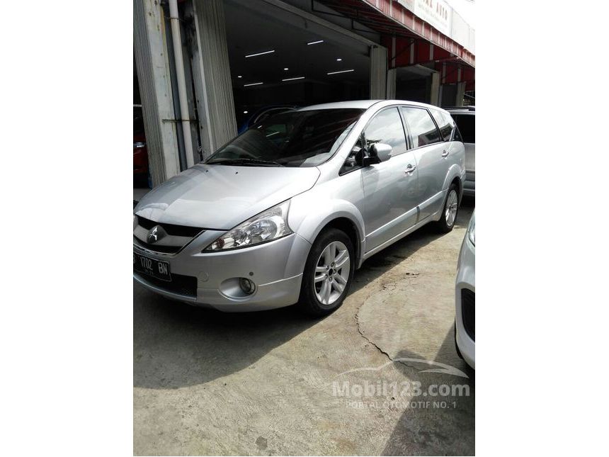Jual Mobil Mitsubishi Grandis 2010 GT 2.4 di DKI Jakarta Automatic MPV ...