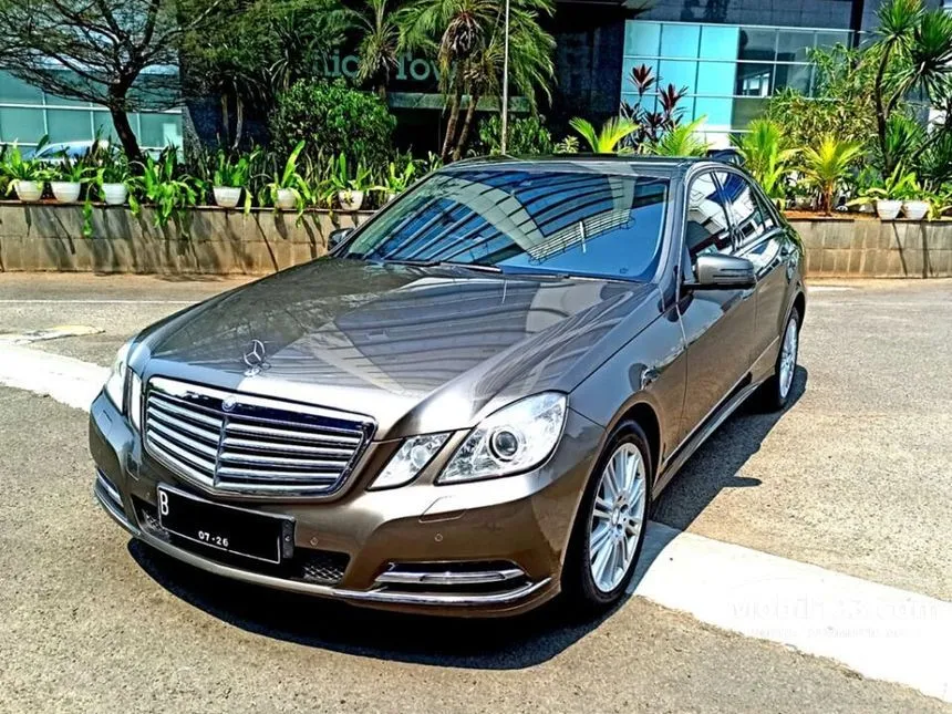 Jual Mobil Mercedes-Benz E300 2011 Elegance 3.0 di DKI Jakarta Automatic Sedan Abu-abu Rp 235. ...