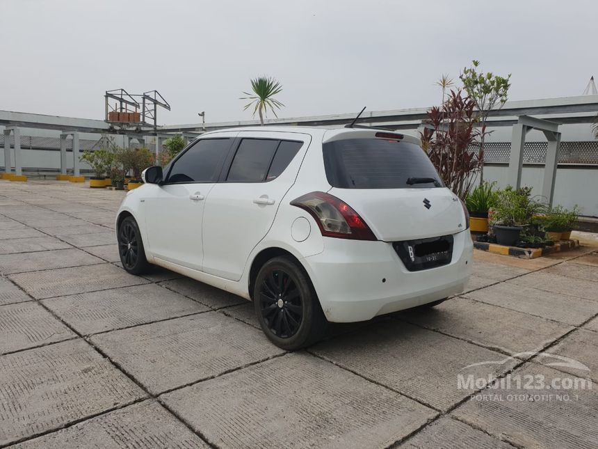 Jual Mobil Suzuki Swift 2016 GX 1.4 di DKI Jakarta Manual Hatchback ...