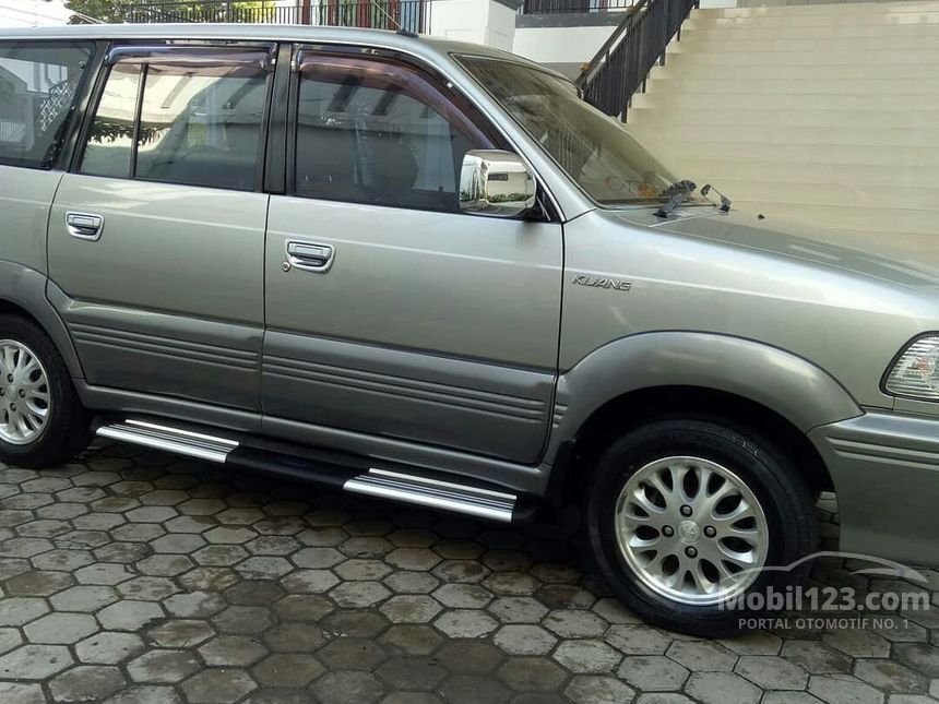Jual Mobil Toyota Kijang 2004 Krista 2.0 di Sumatera Barat Manual MPV ...