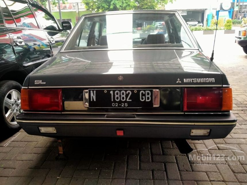 Jual Mobil Mitsubishi Lancer 1982 SL 1.4 di Jawa Timur Manual Sedan Abu ...