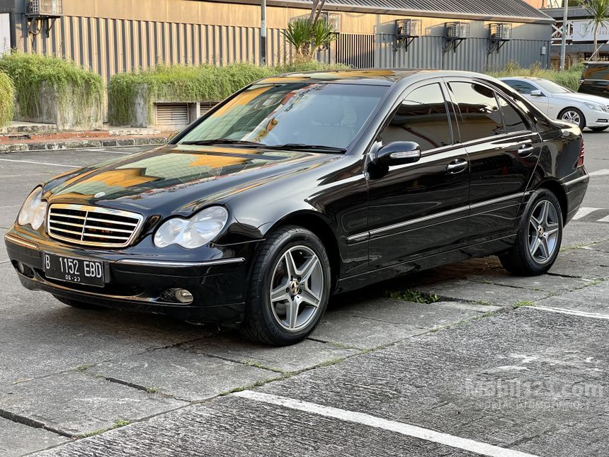 Jual Mobil Mercedes-Benz C240 2004 Elegance 2.6 di DKI Jakarta ...