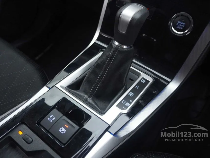 Jual Mobil Toyota Veloz 2021 Q 1.5 di DKI Jakarta Automatic Wagon Hitam ...