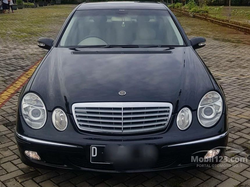 Jual Mobil Mercedes-Benz E200K 2003 1.8 di DKI Jakarta Automatic Sedan ...