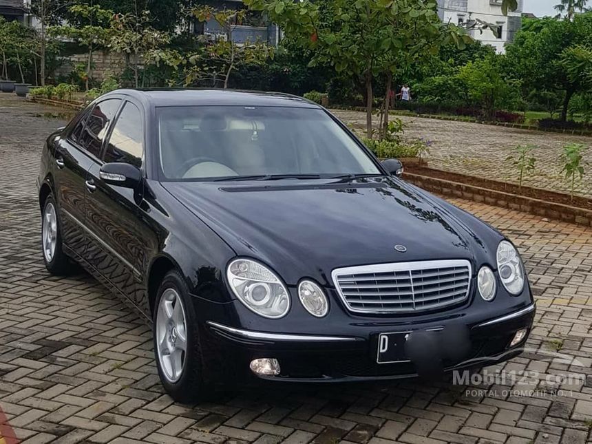 Jual Mobil Mercedes-Benz E200K 2003 1.8 di DKI Jakarta Automatic Sedan ...