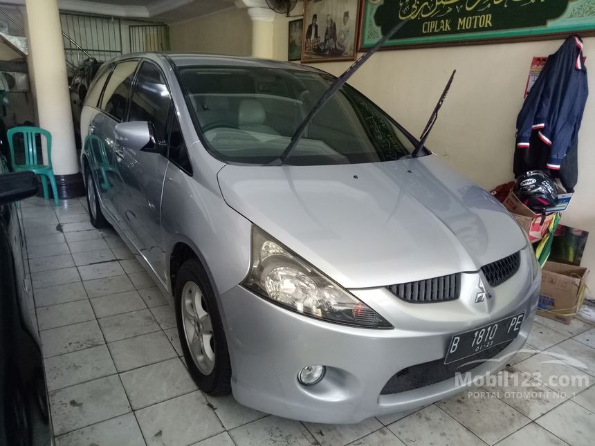 Jual Mobil Mitsubishi Grandis 2007 NA 2.4 di DKI Jakarta Automatic MPV ...