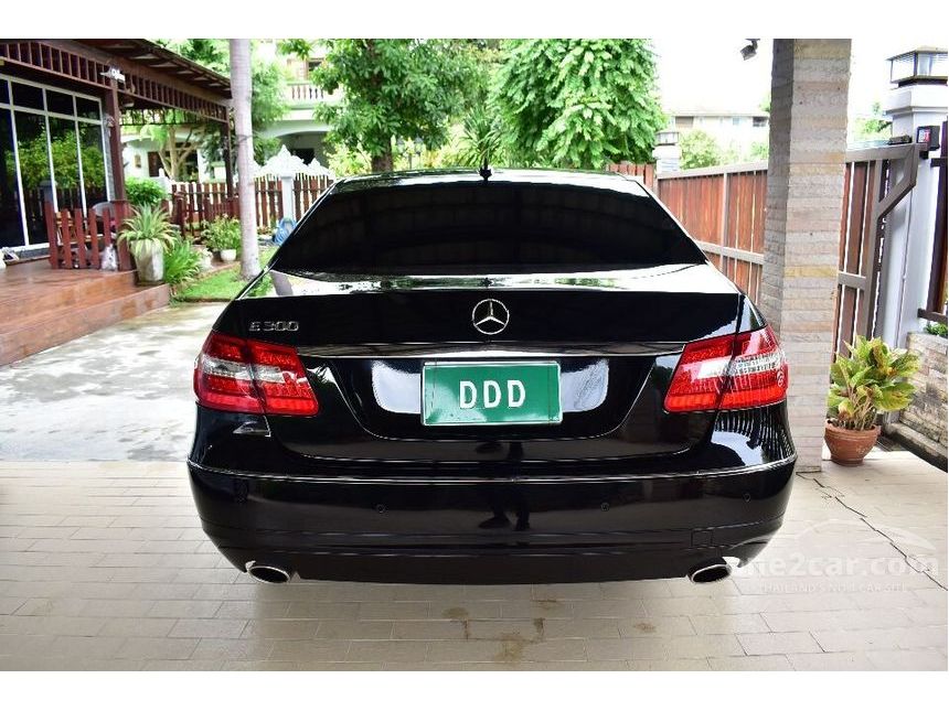 Mercedes-Benz E300 2010 W212 (ปี 10-16) Avantgarde Sports 3.0 เกียร์อัตโนมัติ สีดำ | One2car.com ...
