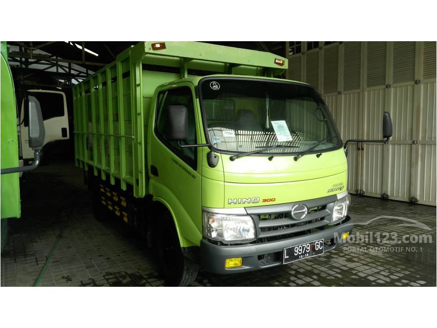 Jual Mobil Hino Dutro 2014 4.0 di Jawa Timur Manual Trucks Hijau Rp 185 ...