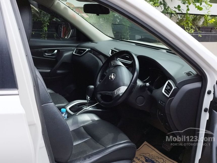 Jual Mobil Nissan X-Trail 2014 Urban Selection 2.5 di Sulawesi Selatan Automatic SUV Putih Rp ...