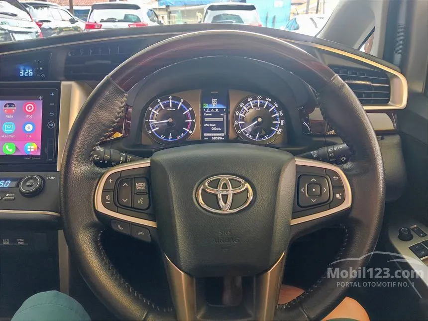 Jual Mobil Toyota Innova Venturer 2017 2.0 di Banten Automatic Wagon ...