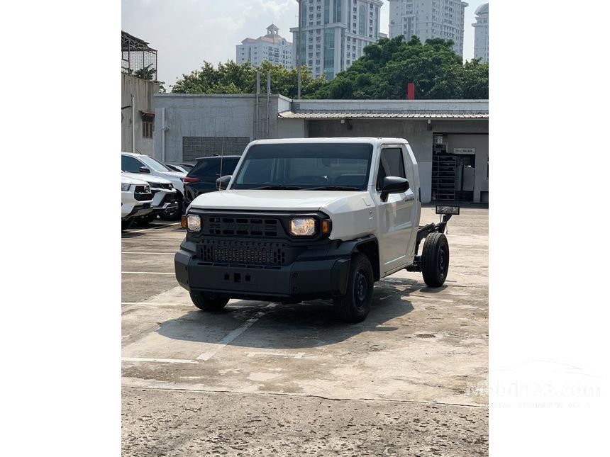 Jual Mobil Toyota Hilux Rangga 2025 Standard Cab & Chassis 2.4 di DKI ...