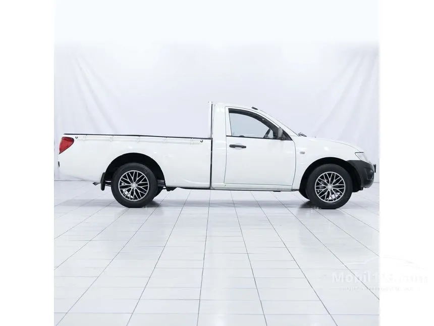 Jual Mobil Mitsubishi Strada Triton 2013 GLX 2.5 di Kalimantan Barat ...