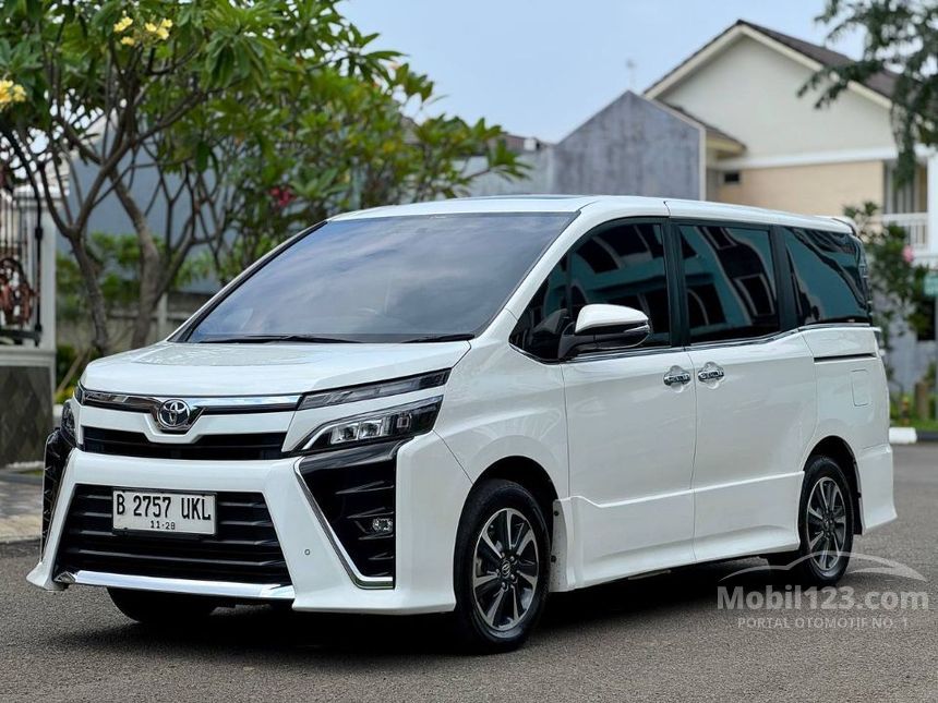 Jual Mobil Toyota Voxy 2018 2.0 di DKI Jakarta Automatic MPV Putih Rp 300.000.000 - 16638395 ...