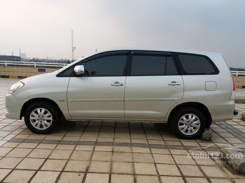 Jual Mobil Toyota Kijang Innova 2009 V 2.0 di DKI Jakarta Automatic MPV ...