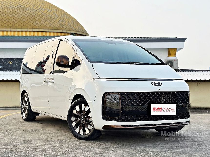Jual Mobil Hyundai Staria 2022 Signature 7 2.2 di DKI Jakarta Automatic ...