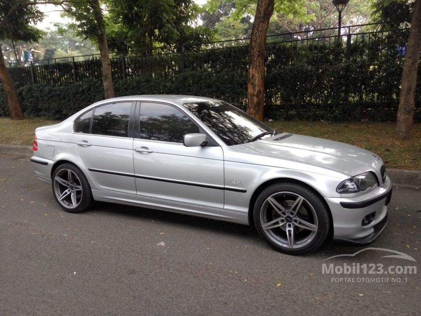 Jual Mobil BMW 325i 2001 E46 2.5 di DKI Jakarta Automatic Sedan Silver ...