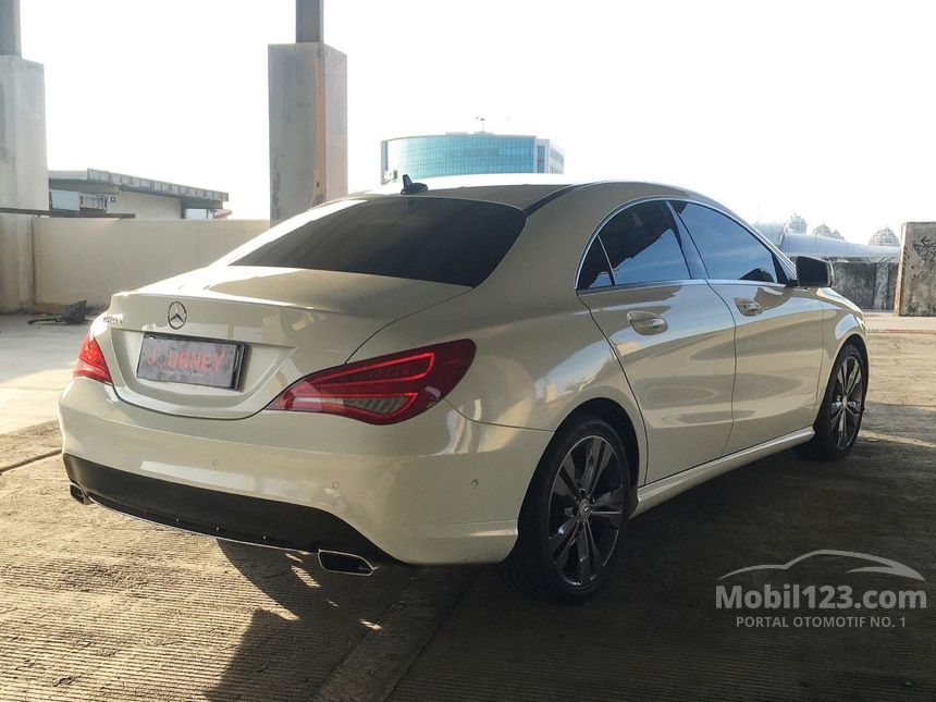 Jual Mobil Mercedes-Benz CLA200 2015 Urban 1.6 di DKI Jakarta Automatic ...