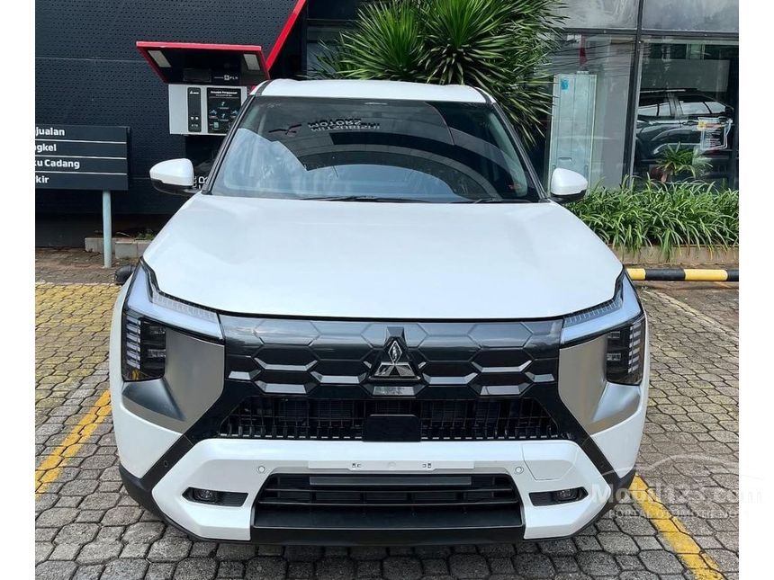 Jual Mobil Mitsubishi Destinator 2025 Exceed (Quartz White Pearl) 1.5 ...