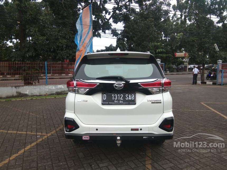 Jual Mobil Daihatsu Terios 2018 R Custom 1.5 di Jawa Barat Automatic ...