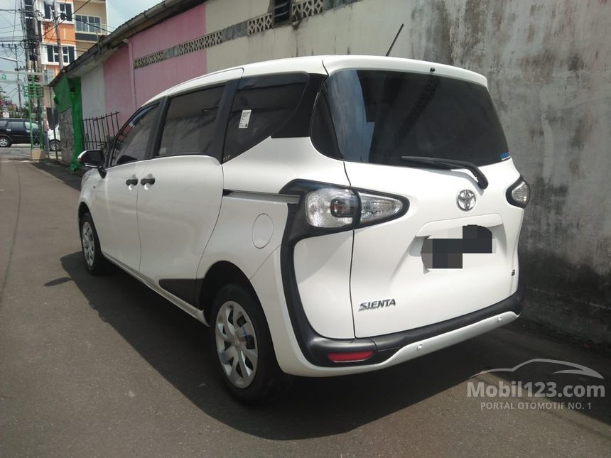 Jual Mobil Toyota Sienta 2016 E 1.5 di Kalimantan Barat Manual MPV ...
