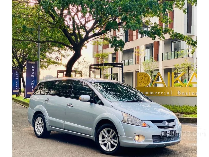 Jual Mobil Mitsubishi Grandis 2010 GT 2.4 di Banten Automatic MPV Silver Rp 109.000.000 ...