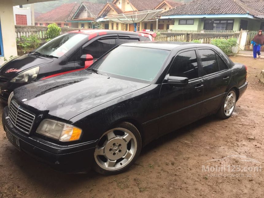 Jual Mobil Mercedes-Benz C180 1996 1.8 di Jawa Barat Manual Sedan Hitam ...