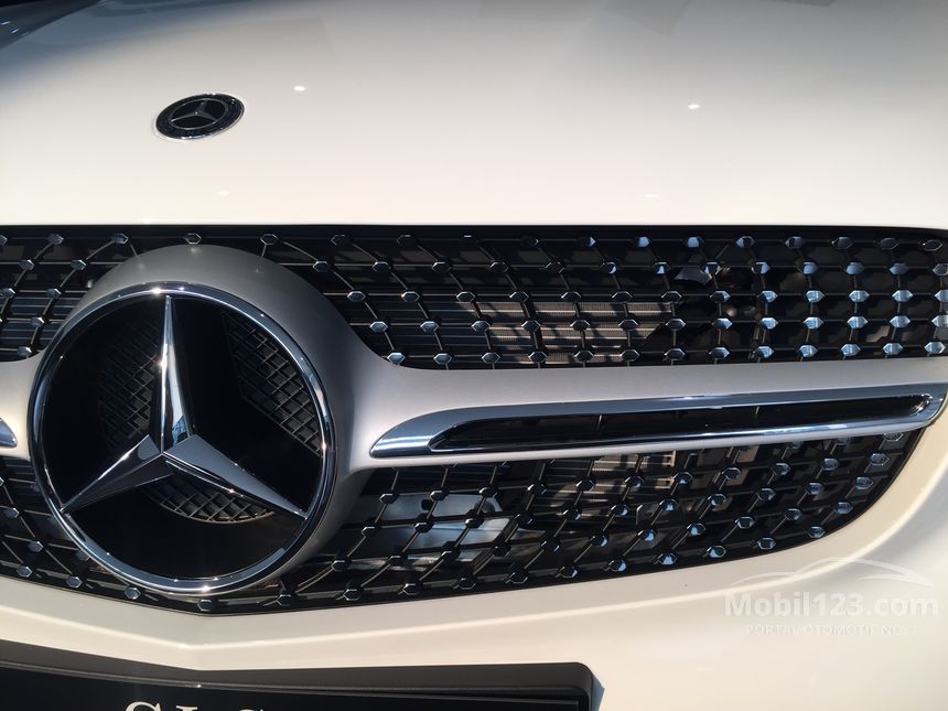 Jual Mobil Mercedes-Benz GLC300 2019 AMG 4MATIC 2.0 di DKI Jakarta ...