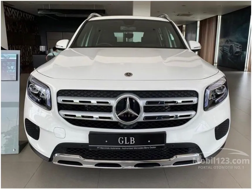 Jual Mobil Mercedes-Benz GLB200 2023 Progressive Line 1.3 di DKI ...