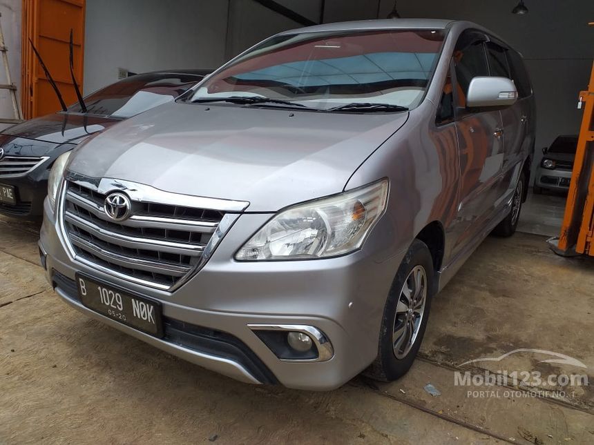 Jual Mobil Toyota Kijang Innova 2015 V 2.0 di Jawa Barat Manual MPV Abu ...
