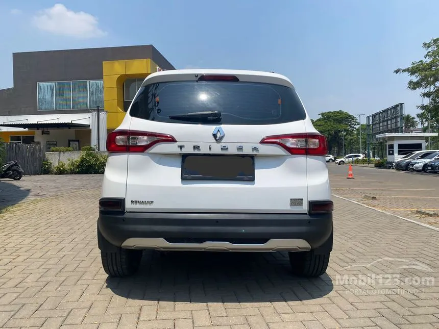 Jual Mobil Renault Triber 2020 RXZ 1.0 di Jawa Barat Automatic Wagon ...