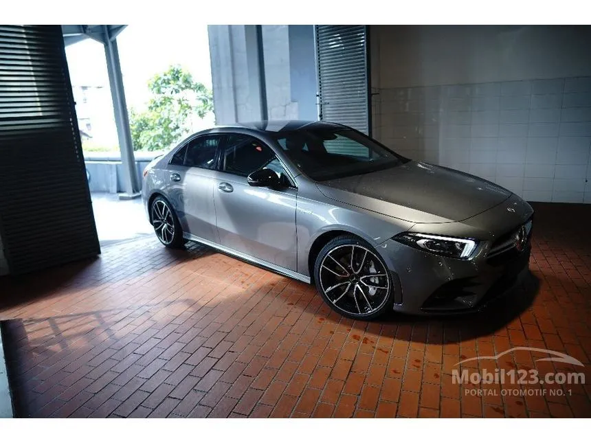 Jual Mobil Mercedes-Benz A35 AMG 2022 4MATIC 2.0 di DKI Jakarta Automatic Sedan Abu-abu Rp 1.100 ...