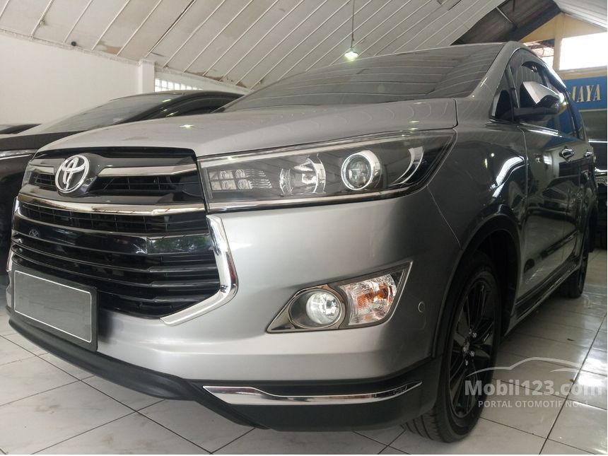 Jual Mobil Toyota Innova Venturer 2017 2.4 di Jawa Barat Automatic ...