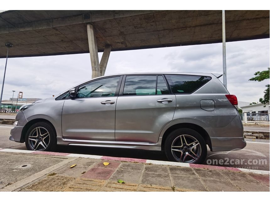 Toyota Innova 2016 Crysta E 2.0 in กรุงเทพและปริมณฑล Manual Wagon สี ...