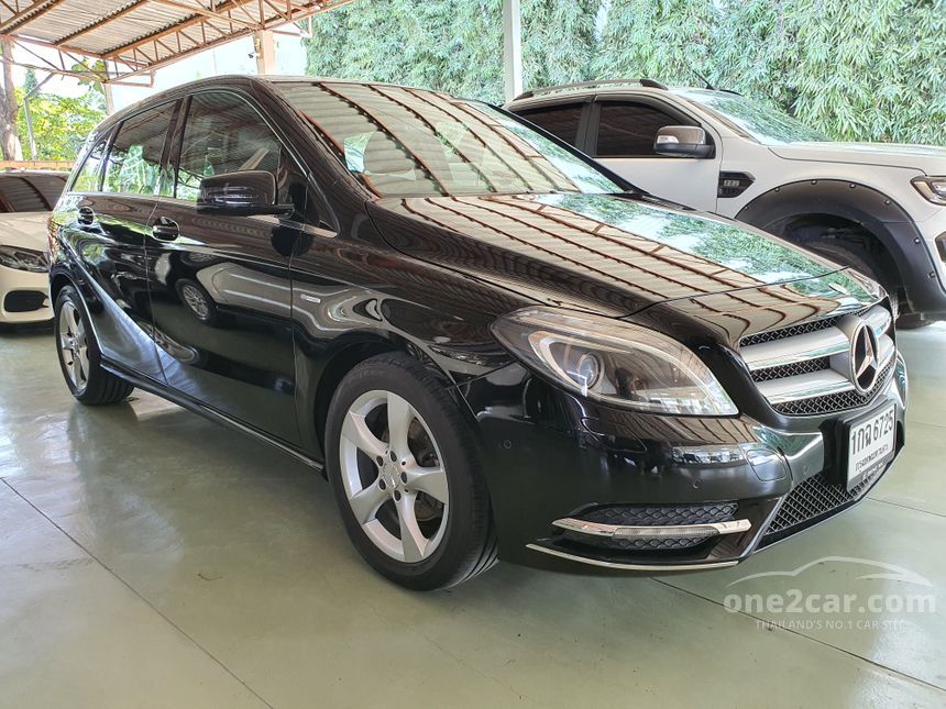 Mercedes-Benz B200 2012 1.6 in กรุงเทพและปริมณฑล Automatic Hatchback สี ...
