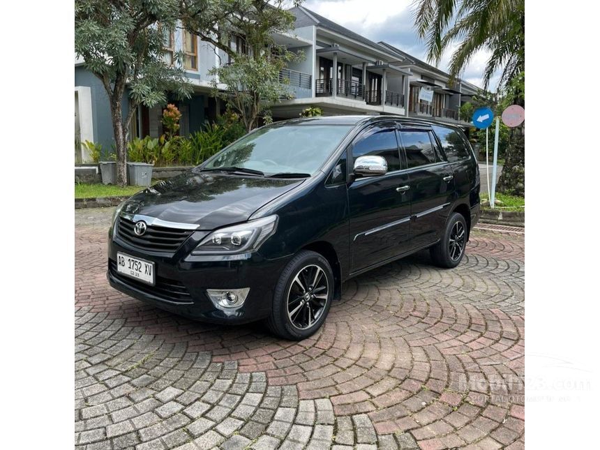 Jual Mobil Toyota Kijang Innova 2012 V Luxury 2.0 di Yogyakarta ...