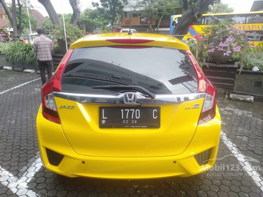 Jual Mobil Honda Jazz 2020 S 1.5 di Jawa Timur Automatic Hatchback ...