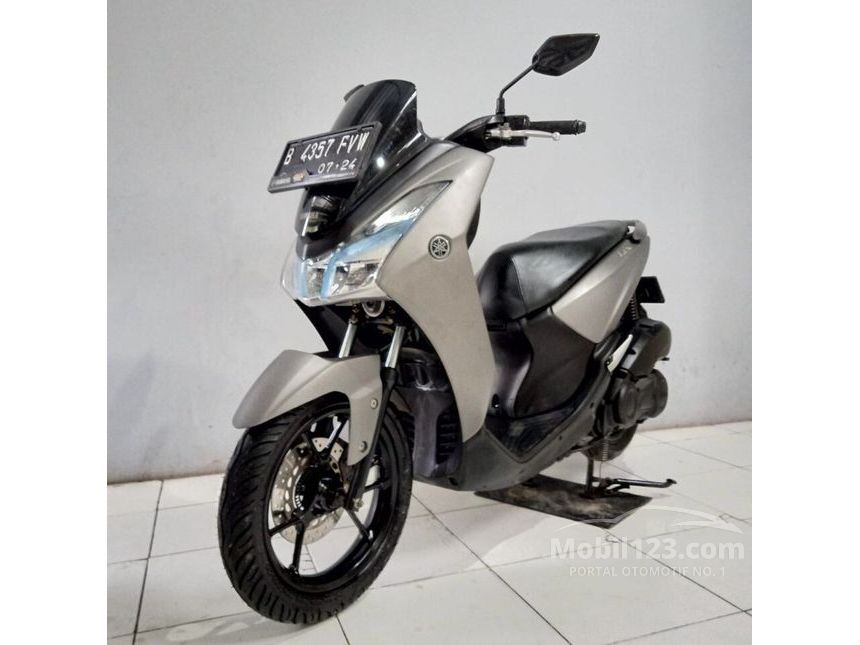 Jual Motor Yamaha Lexi 2019 0.1 di Jawa Barat Automatic Others Abu-abu ...