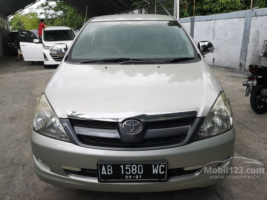 Jual Mobil Toyota Kijang Innova 2008 E 2.0 di Yogyakarta Manual MPV ...