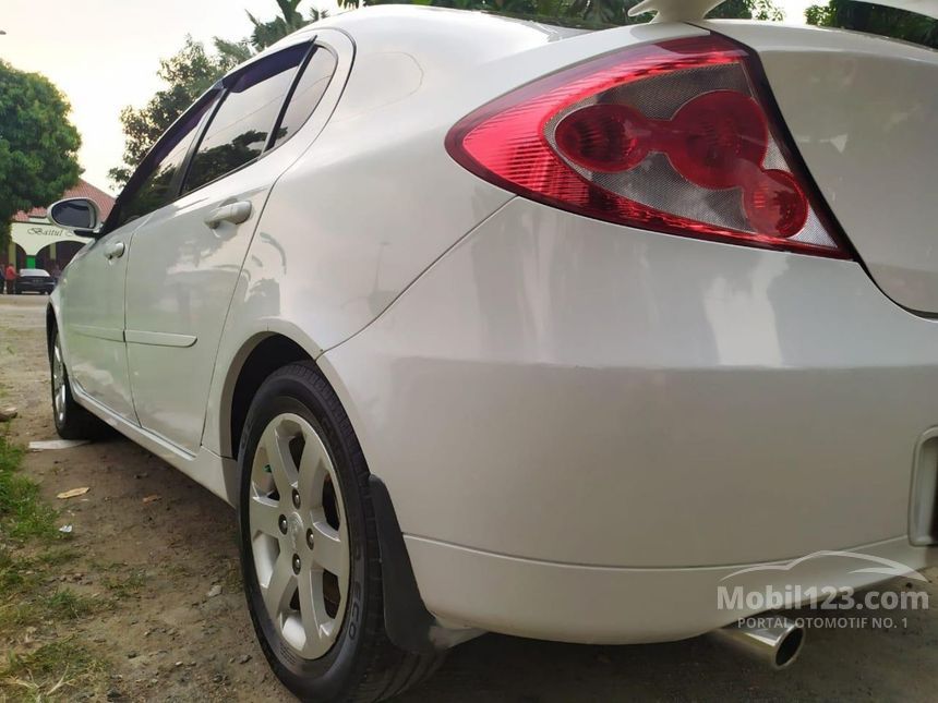 Jual Mobil Proton Gen-2 2010 Gen2 1.6 di Banten Manual Hatchback Putih ...