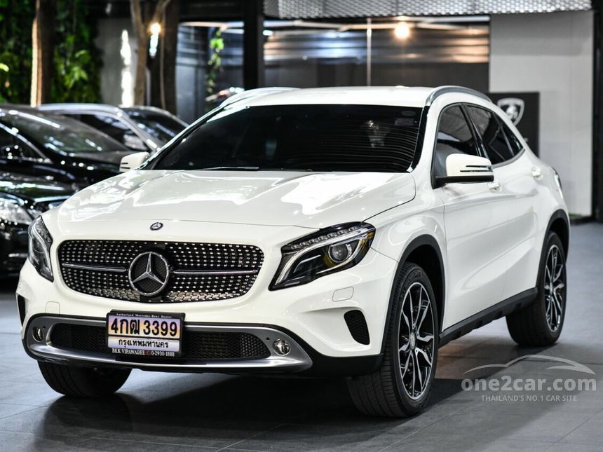 2015 Mercedes-Benz GLA200 1.6 W156 (ปี 14-17) Urban SUV AT for sale on ...
