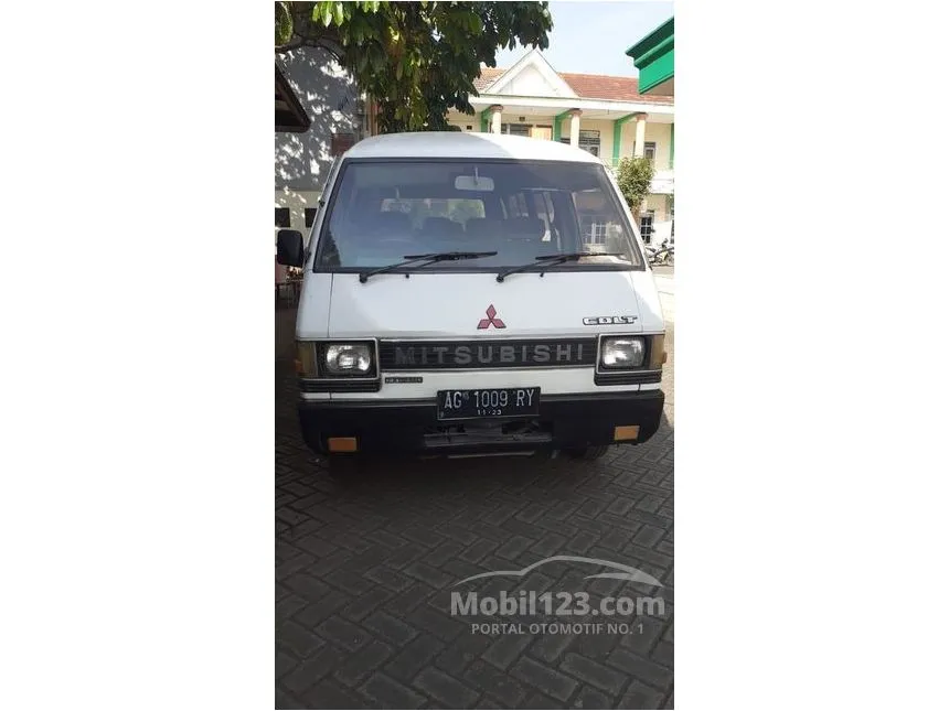 Jual Mobil Mitsubishi Colt L300 2006 Deluxe 2.5 di Jawa Timur Manual ...
