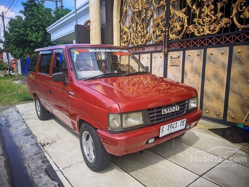 Jual Mobil Isuzu Panther 1994 TBR 52 Chassis Pendek 2.2 di Jawa Timur ...