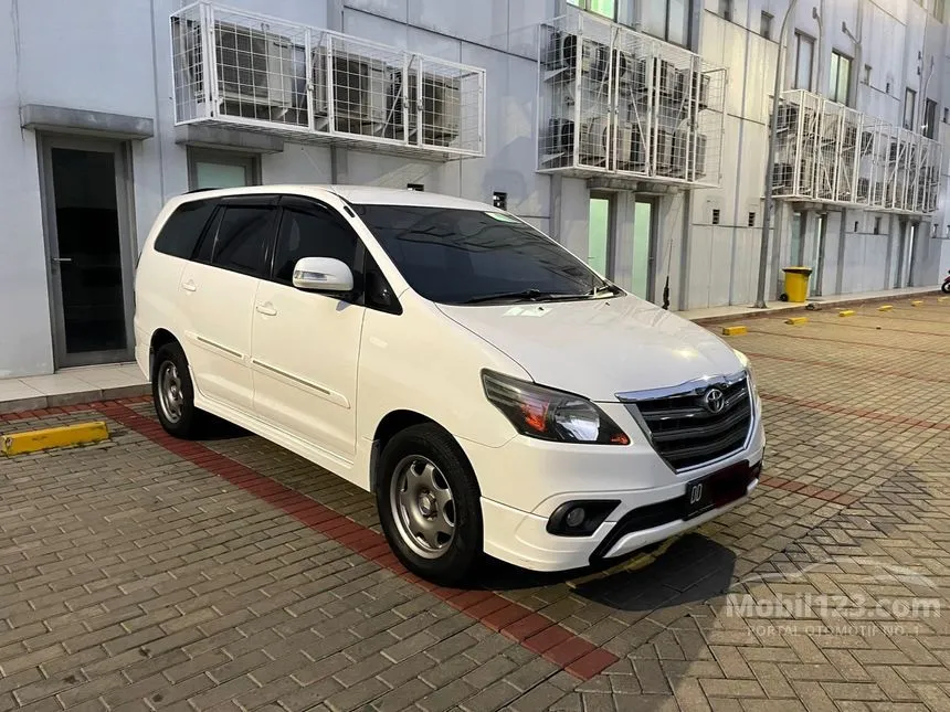 Jual Mobil Toyota Kijang Innova 2014 G Luxury 2.0 di Sulawesi Selatan ...