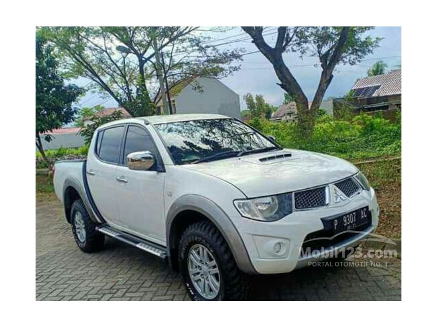 Jual Mobil Mitsubishi Strada Triton 2014 GLS 2.5 di Jawa Timur Manual ...